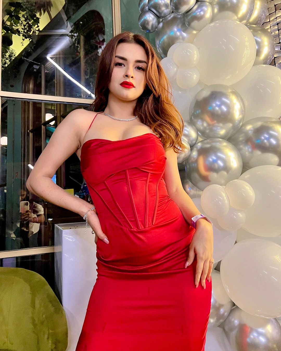 Avneet Kaur Birthday 2022 All Images | Avneet Kaur 21st Birthday Party ...